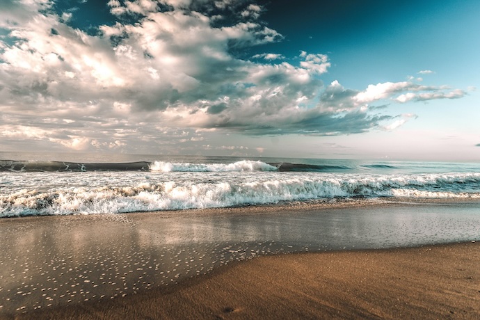 Top 10 Kid-Friendly Beach Destinations for Families in 2025 | Family ...