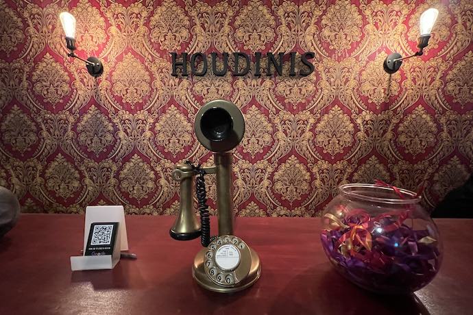 Solve the Mystery and Escape the Room: Houdinis in Southampton | Family ...