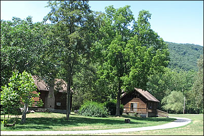Yokums Vacationland in Seneca Rocks | West Virginia - on FamilyDaysOut.com